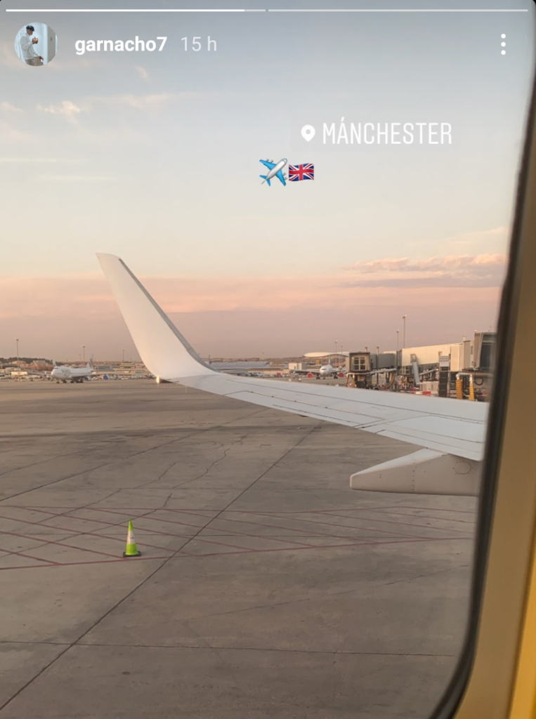 Alejandro Garnacho arrives in Manchester ahead of sealing academy switch