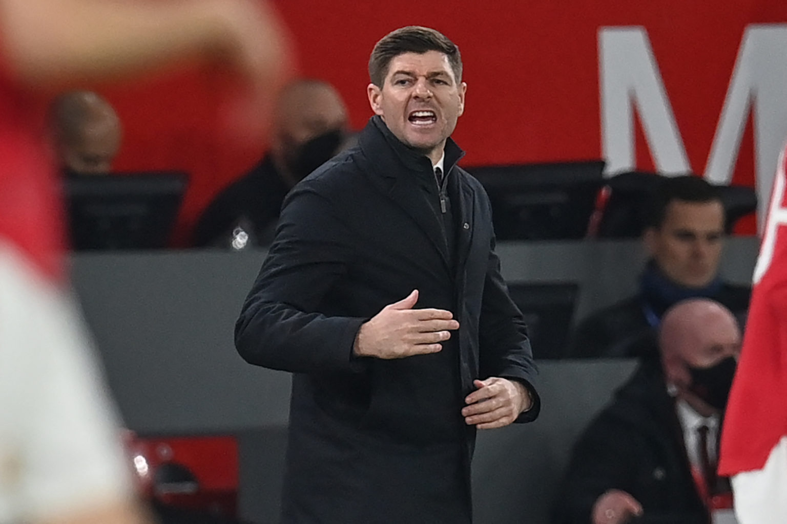 Steven Gerrard says Man Utd legend is 'hands down' the 'best player' he ...
