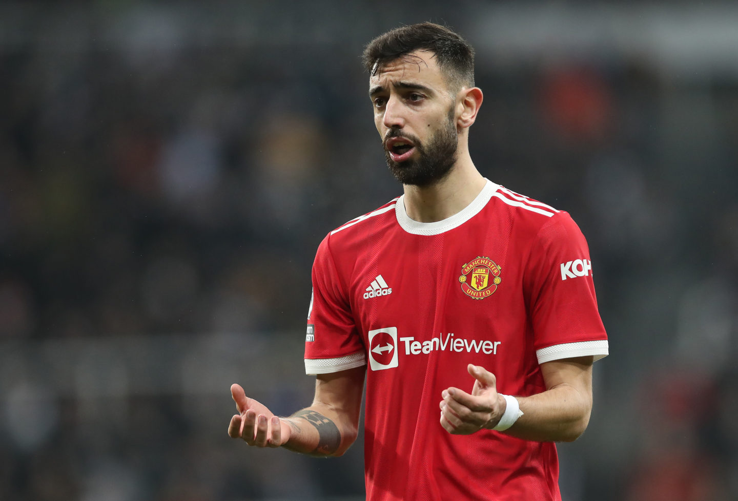 Fernandes played a staggering 73 games in 2021 so cut him some slack