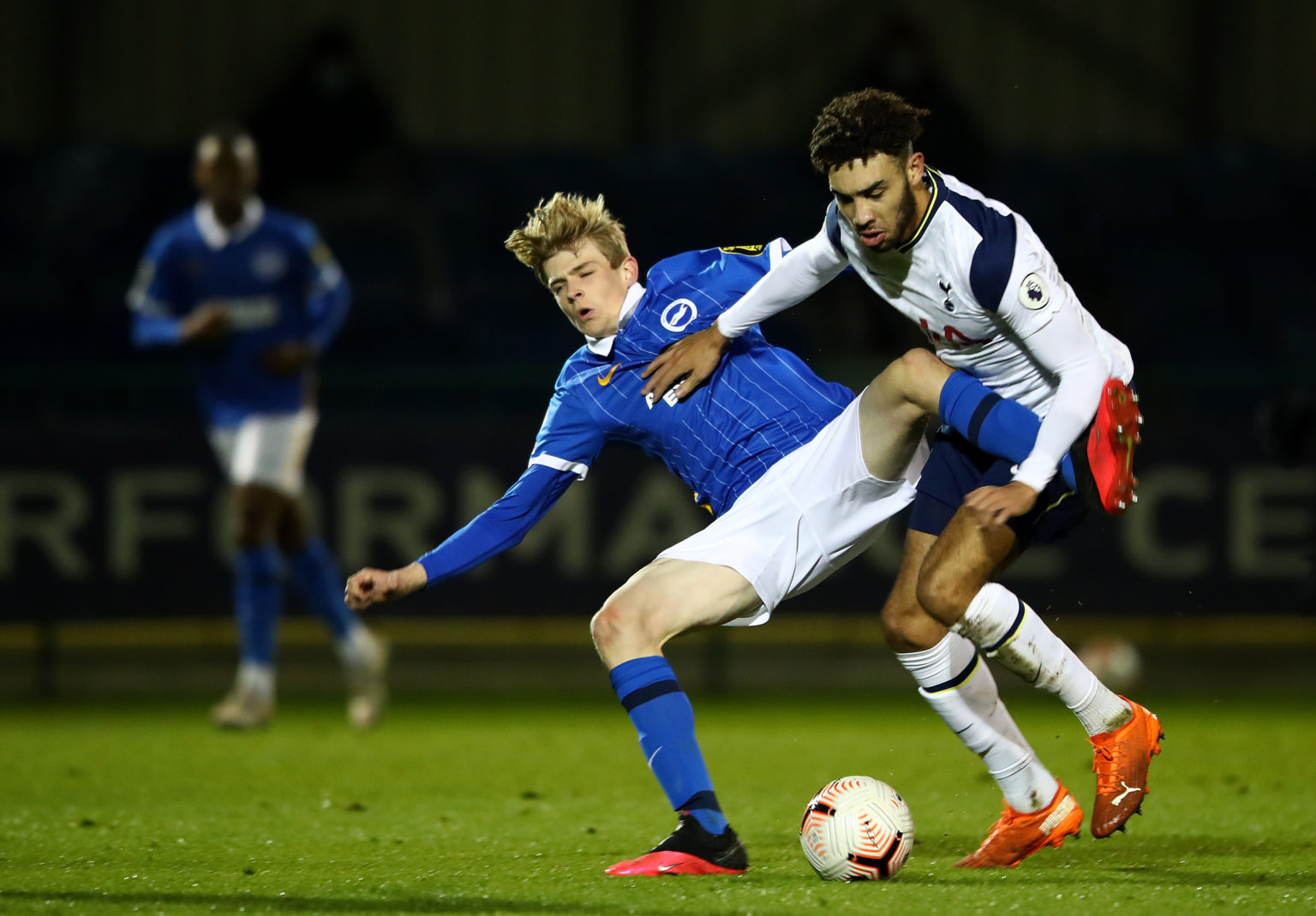 How new Manchester United signing Toby Collyer fits in