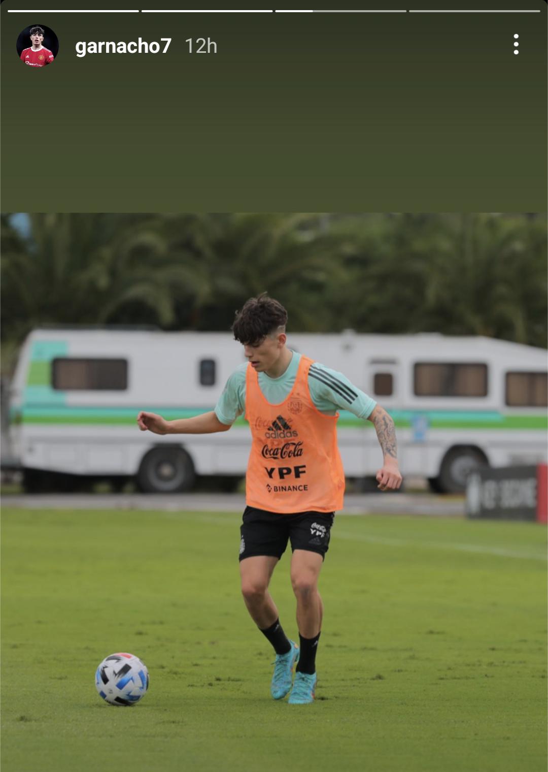 Photos: United teen Garnacho pictured in Argentina training for first time