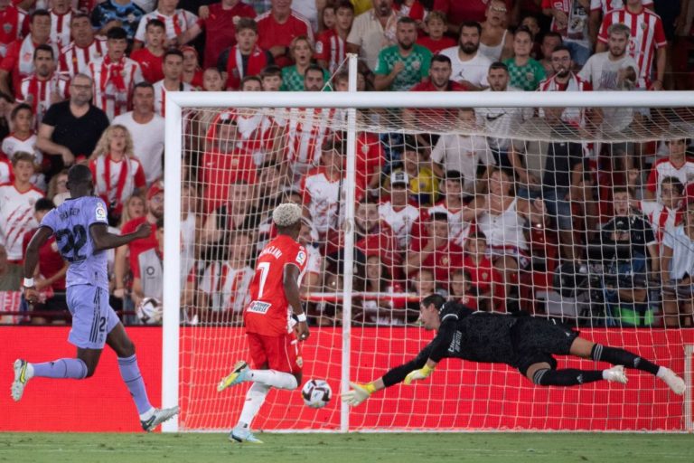 Largie Ramazani scores against Real Madrid on La Liga debut