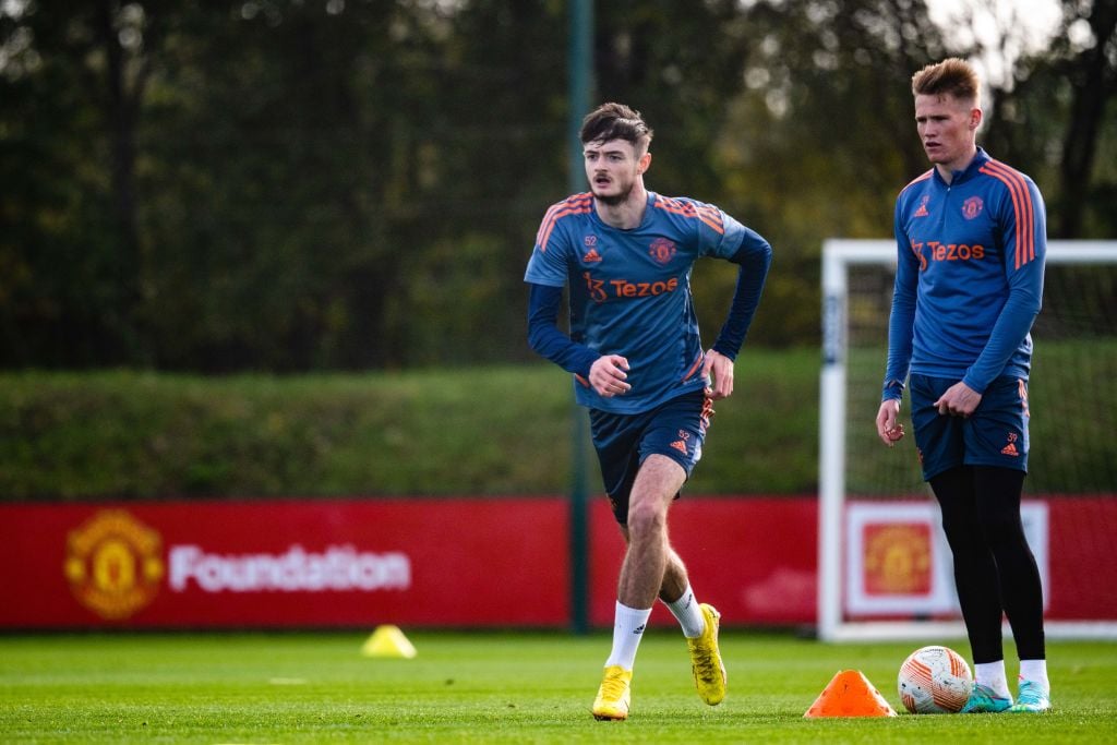 Joe Hugill trains with Manchester United first team ahead of Omonia game