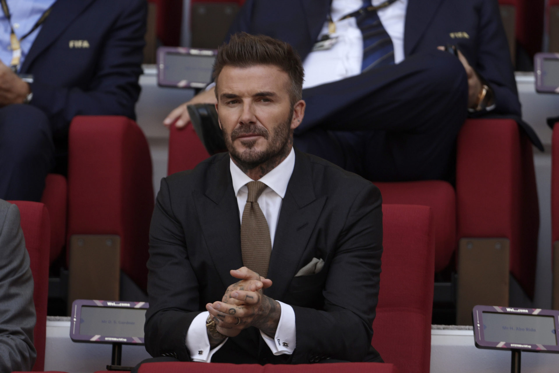 Apple, David Beckham and Dubai: Manchester United takeover latest