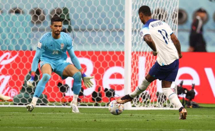 David Beckham congratulates Marcus Rashford on scoring his first World ...