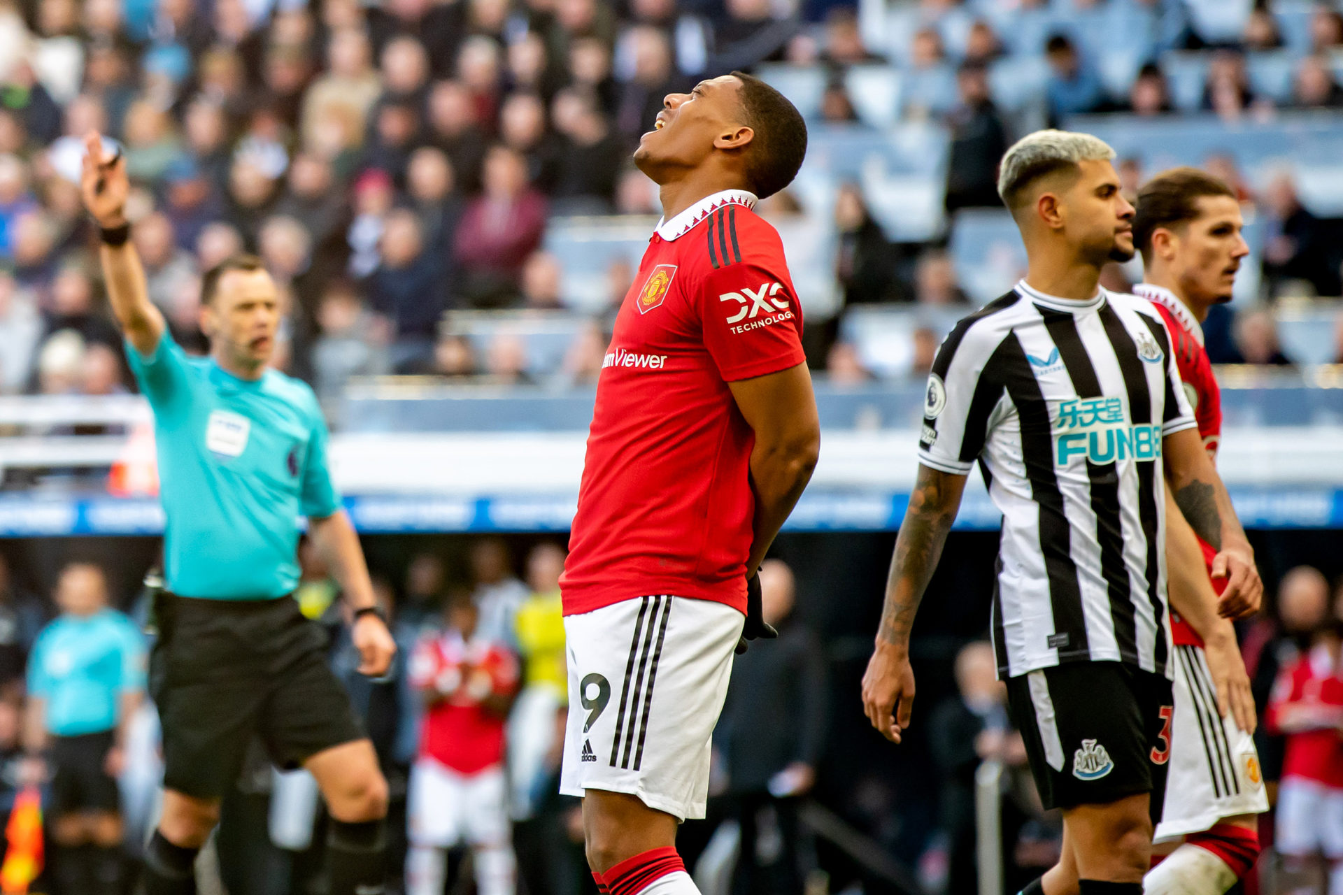 Manchester United fans react to Anthony Martial comeback performance ...