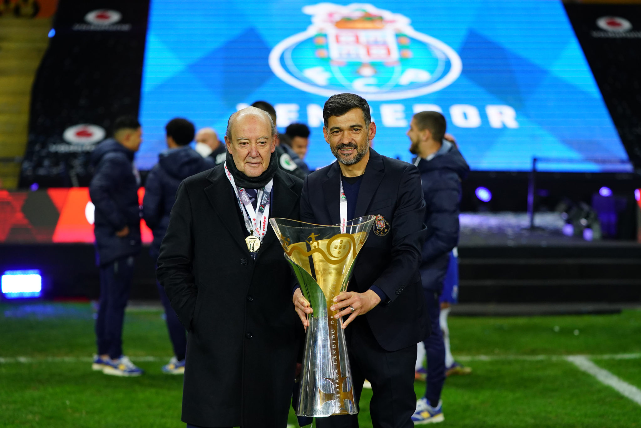 President claims Man Utd striker target has now received £165,000-a ...