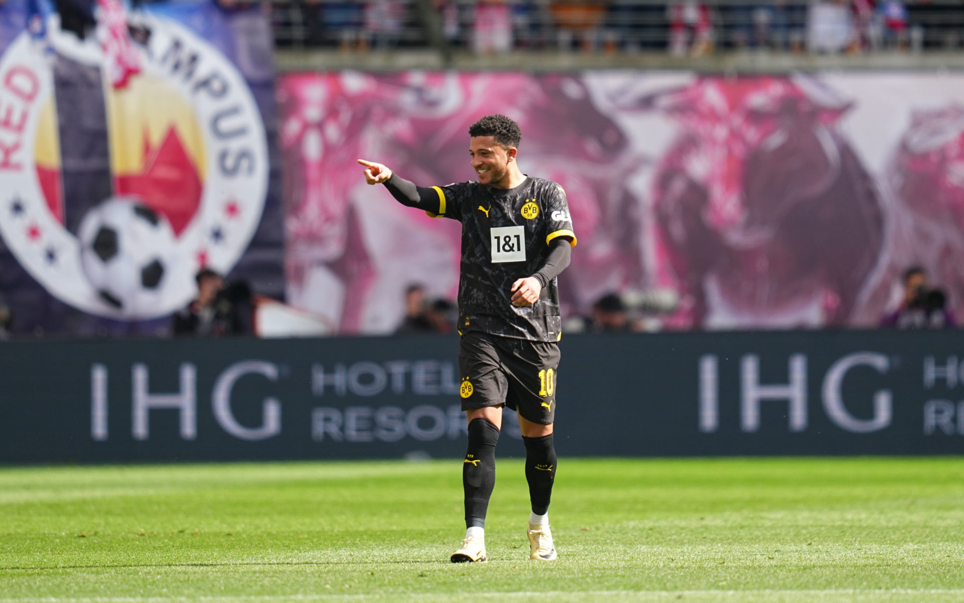 Shea Lacey and Tammy Abraham send Jadon Sancho messages as he makes ... Shea Lacey and Tammy Abraham send Jadon Sancho messages as he makes ...