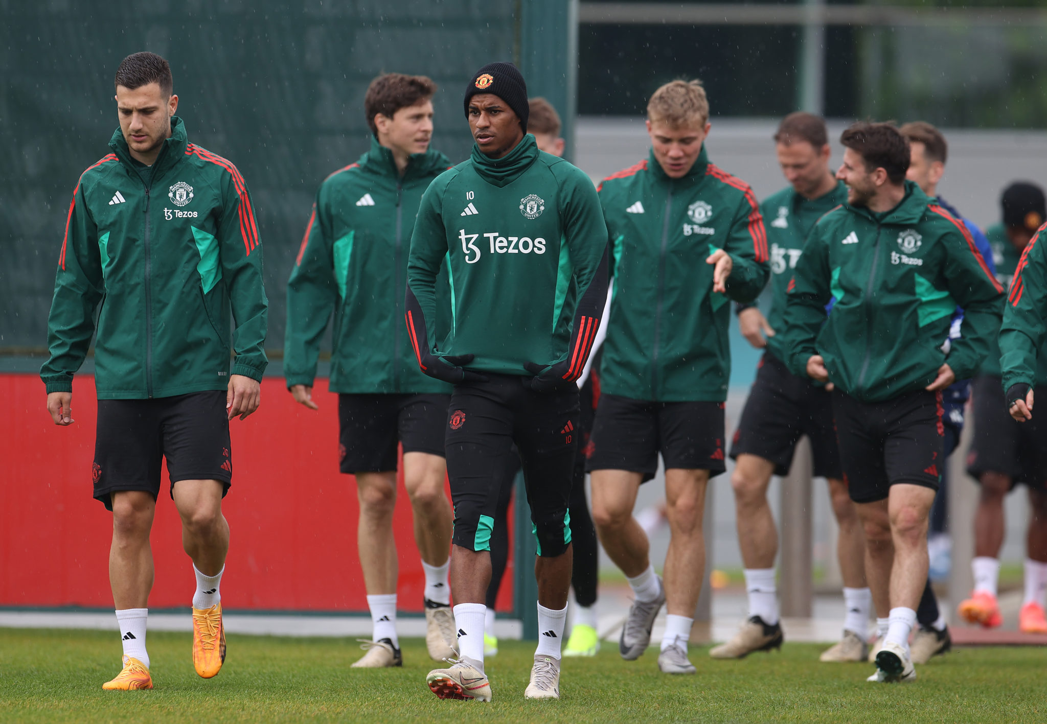 Man Utd player now pictured back in training ahead of FA Cup final ...