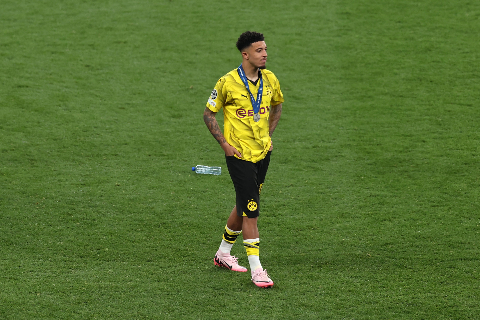 German media react to Jadon Sancho's display for Borussia Dortmund in ...