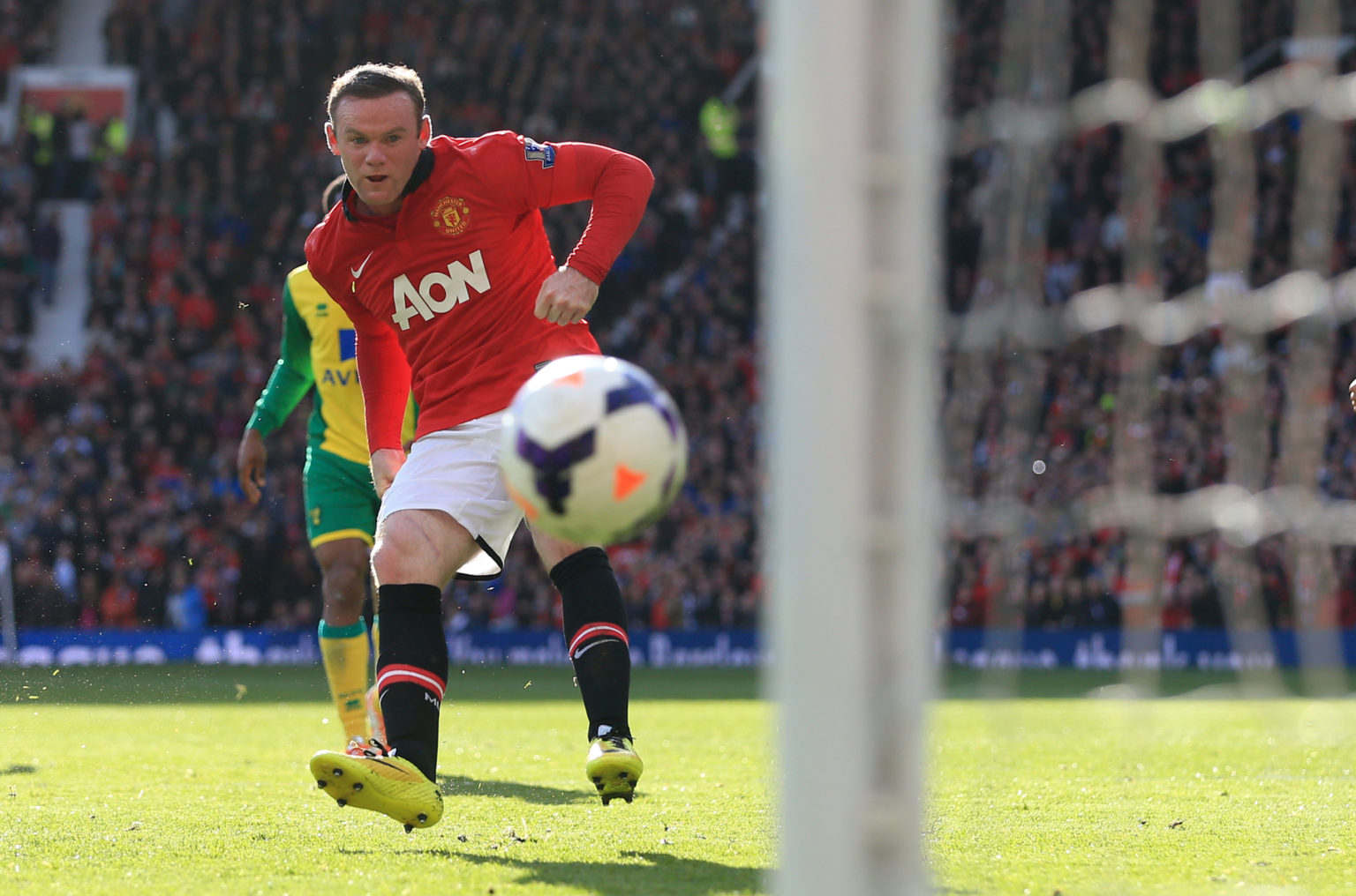 Wayne Rooney says Louis van Gaal demoted him and made Phil Jones Man ...