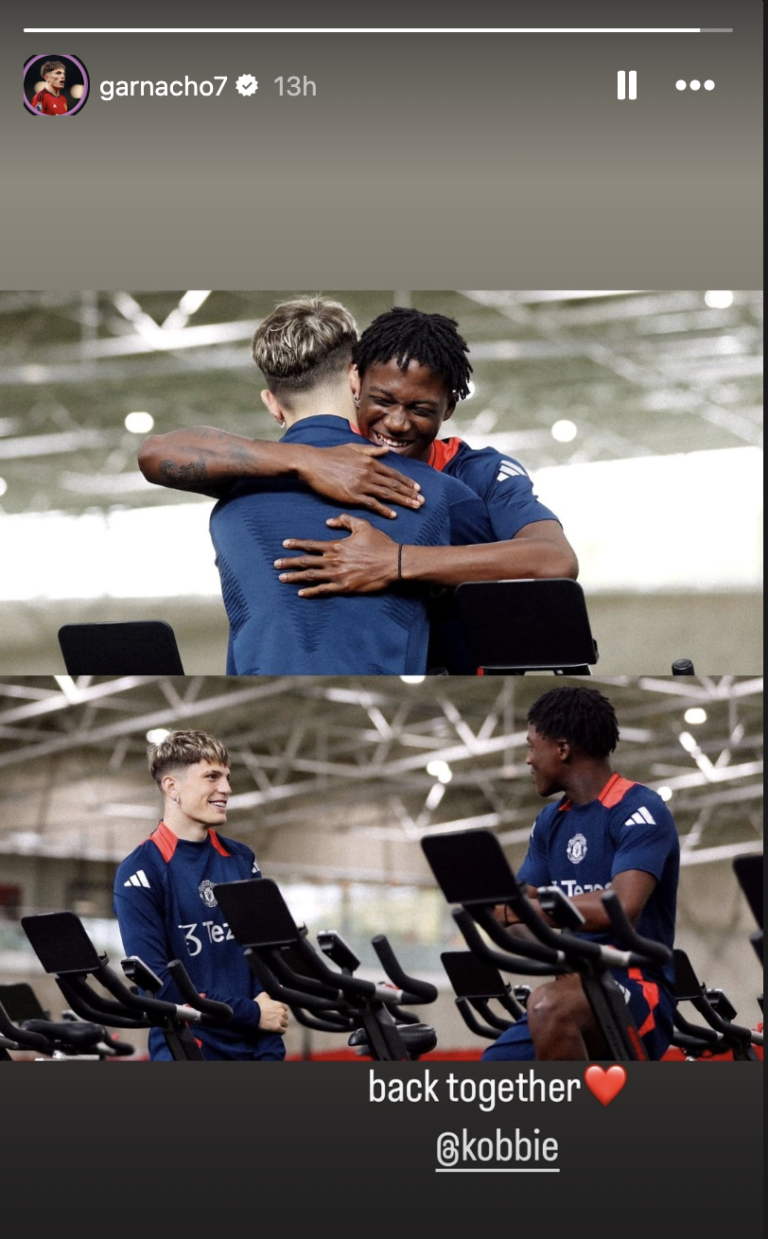 Alejandro Garnacho sends perfect two-word message after reunion with ...