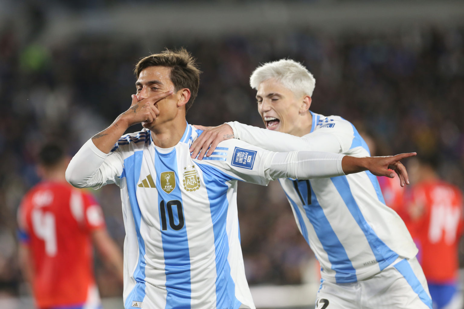 Argentine media react as Alejandro Garnacho provides his first ever ...