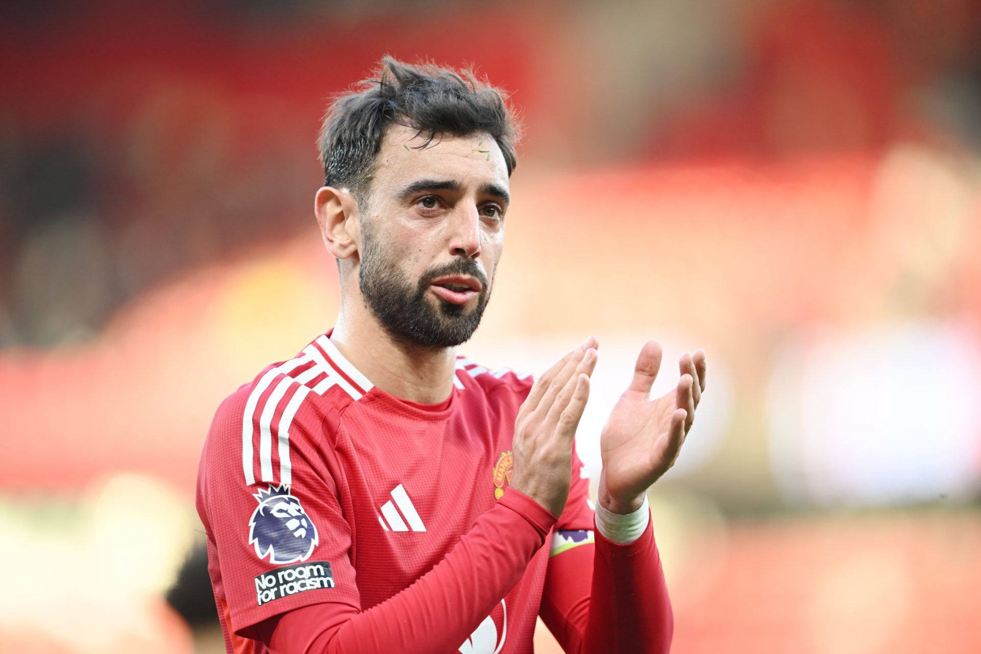 Bruno Fernandes sends three-word message to Leny Yoro as Man Utd ... Bruno Fernandes sends three-word message to Leny Yoro as Man Utd ...