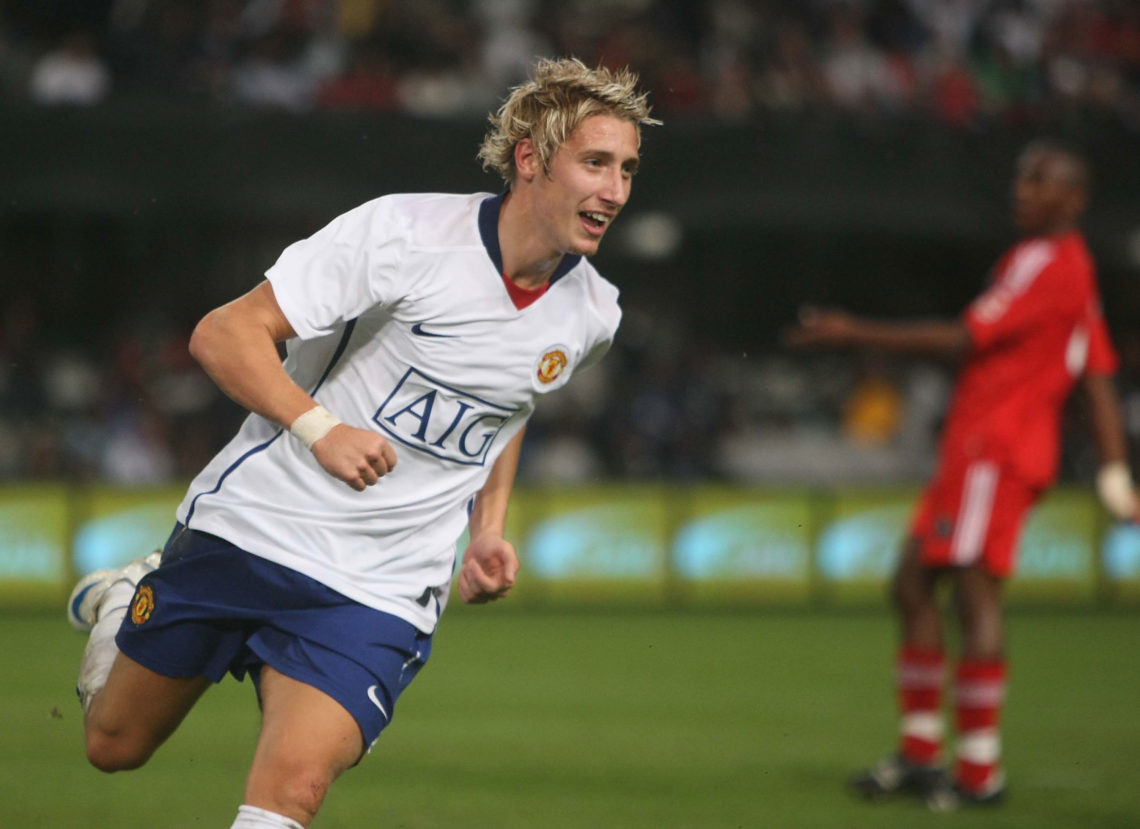 Former Man Utd midfielder Lee Martin accepts first managerial job, his ...