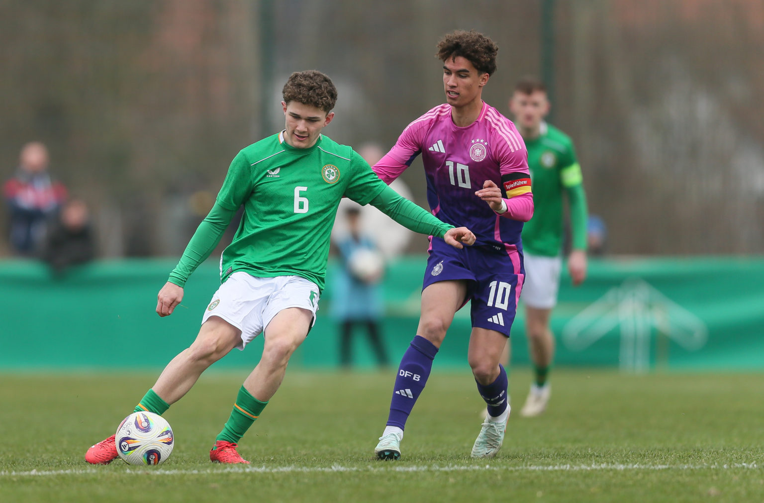 17-year-old Man Utd wonderkid labelled 'fantastic' after 'polished' U21 ...