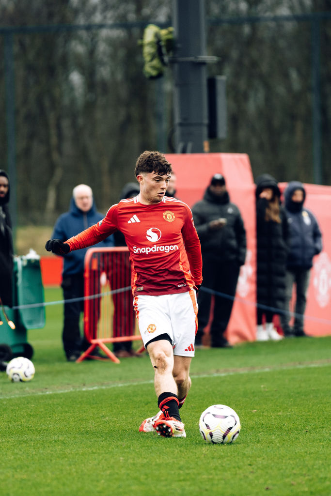 Highly rated Man Utd youngster signs new contract after impressing ...