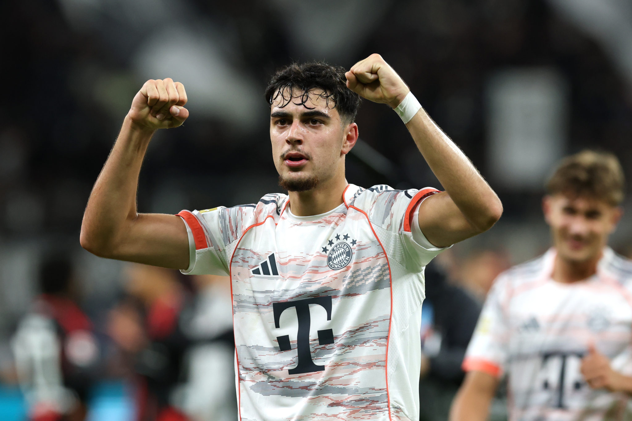Who is Man Utd target Aleksandar Pavlovic? Age, position, stats, praise ...