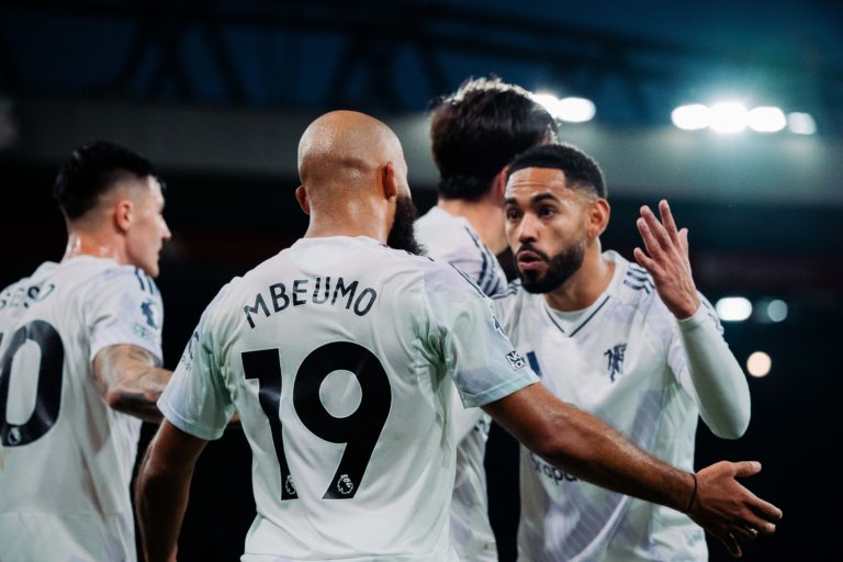 'Exceptional'... Lee Sharpe praises two Manchester United signings who ...