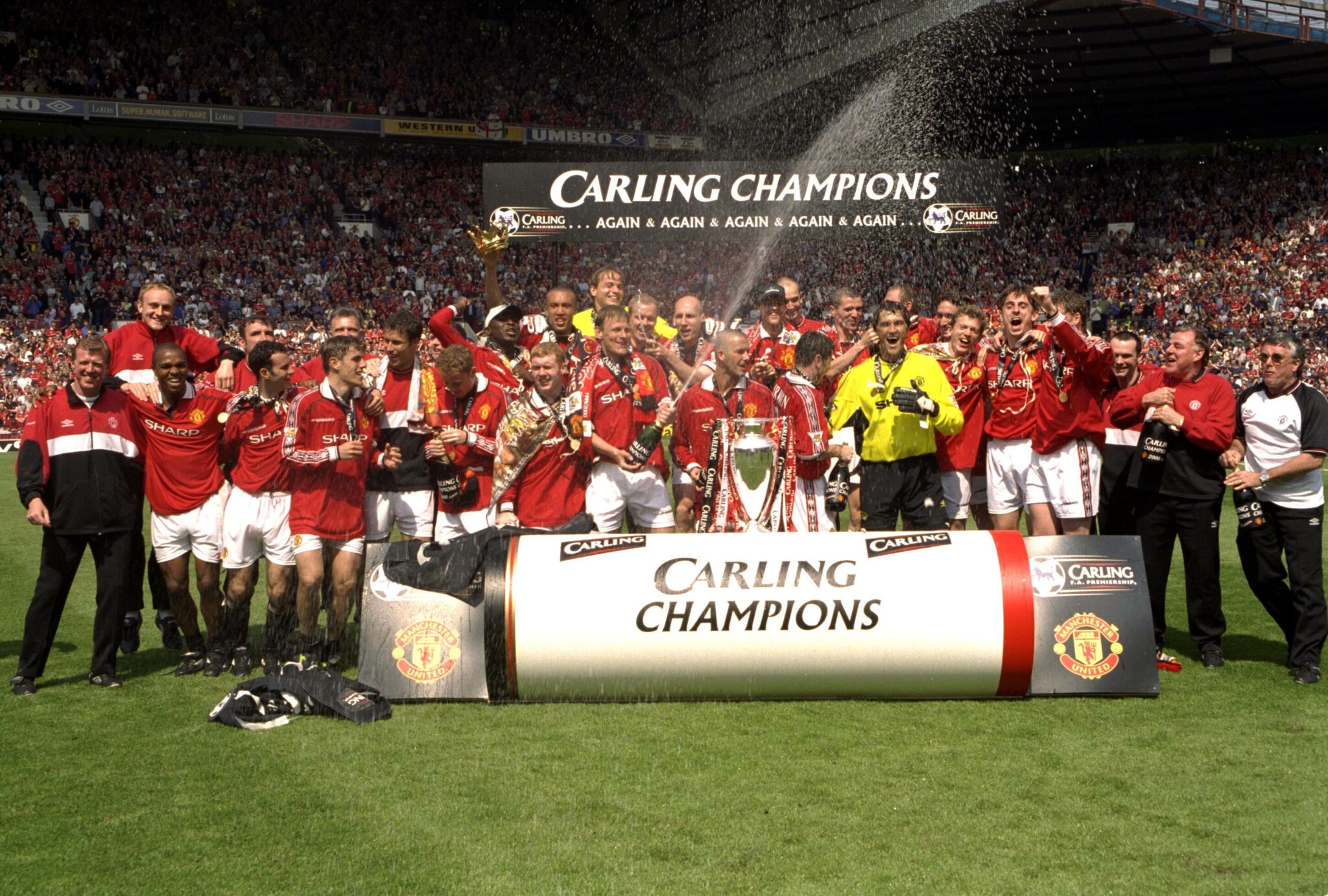 1999/00 Manchester United season, final position, top scorer, memorable ...