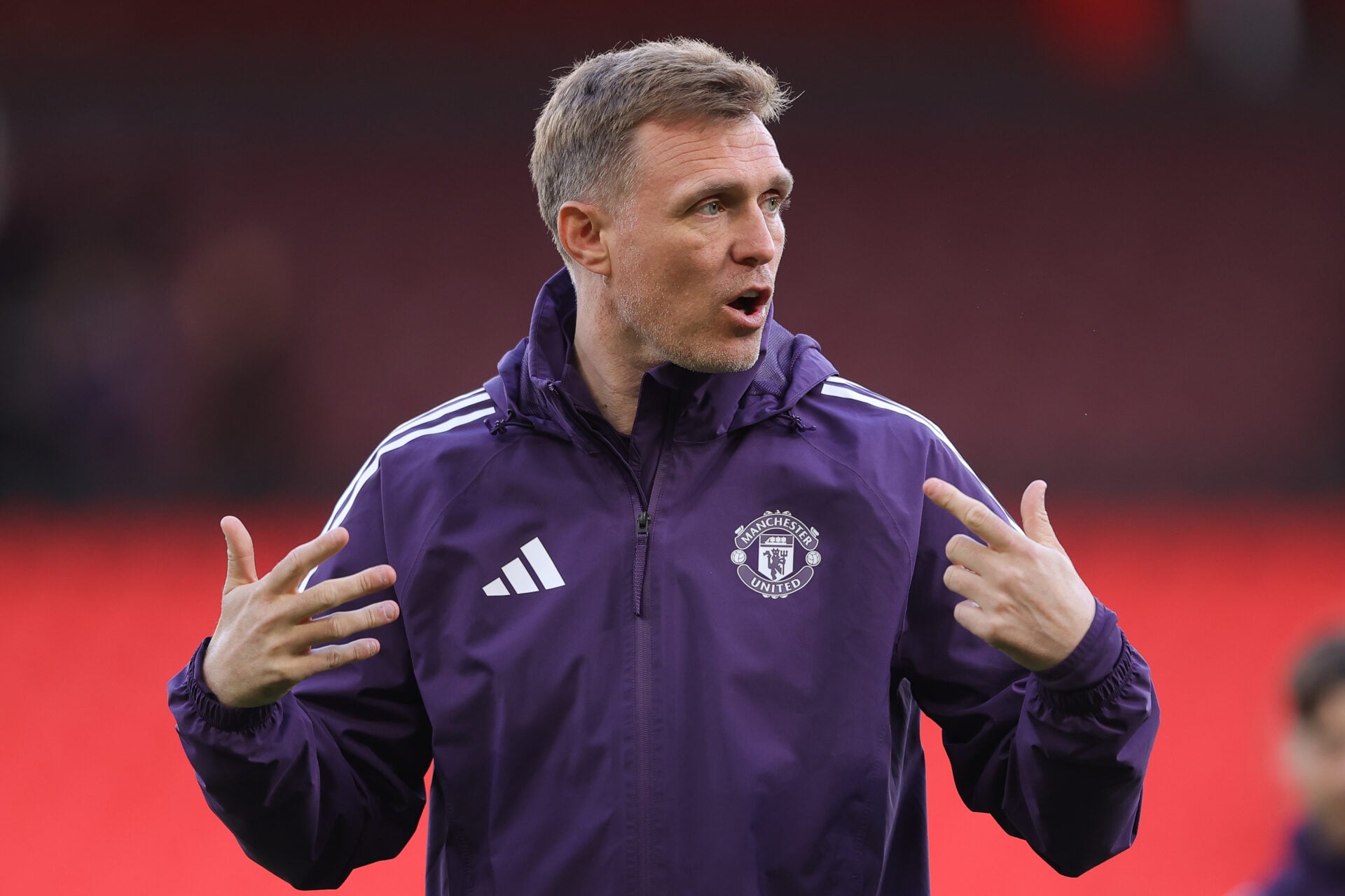 Man Utd are in talks to sign wonderkid defensive midfielder David Eze ...